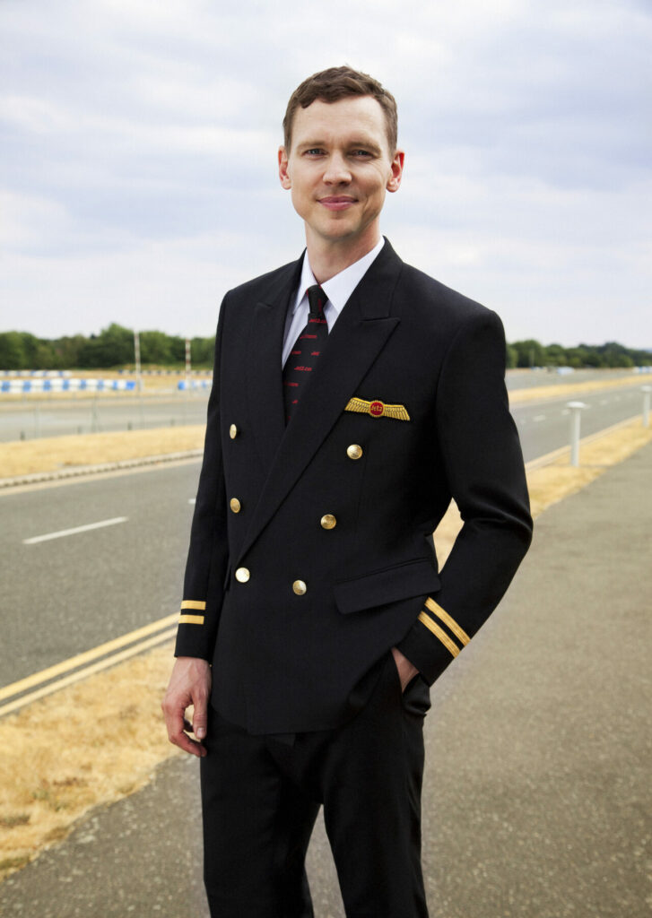 Airline Uniforms | Bespoke Cabin Crew & Pilot Uniforms | JSD